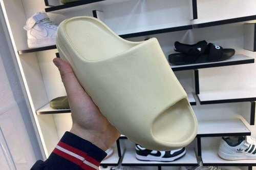 Мужские шлепанцы Adidas Yeezy Slide