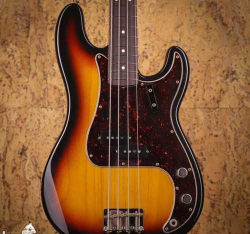 Fender avri '62 Precision Bass 3-Color Sunburst