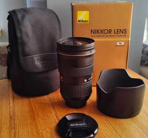 Объектив Nikon 24-70mm f/2.8G ED AF-S Nikkor