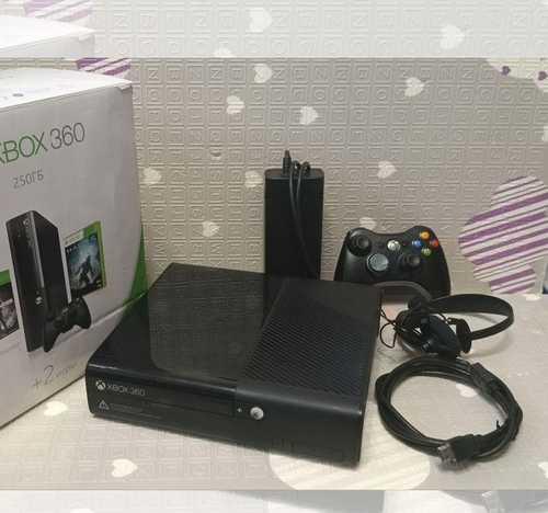 Xbox 360 E freeboot 500 Gb