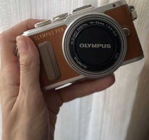 Фотоаппарат olympus pen pl 8   объектив 45mm