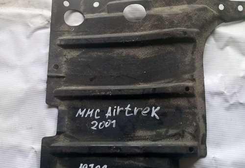 Пыльник двигателя Mitsubishi Airtrek 2001