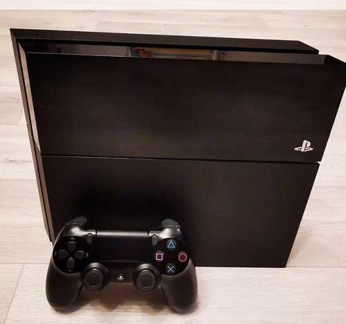 Sony playstation 4 / прошитая / много игр