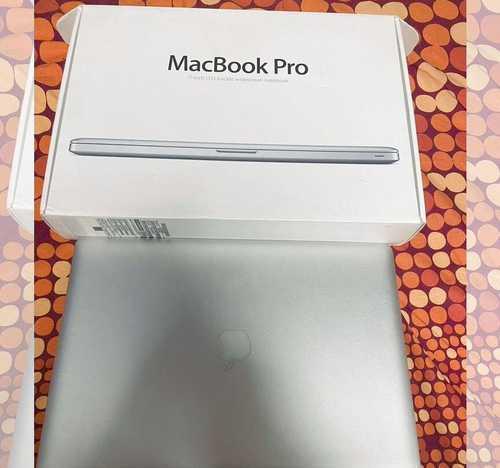 Apple macbook pro 17 2011