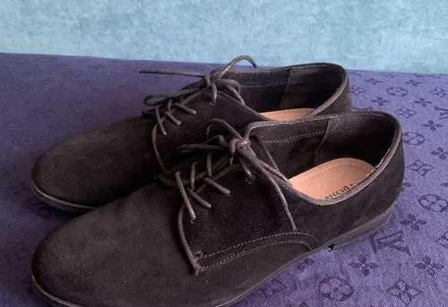Туфли женские 38 размер черные замшевые бу