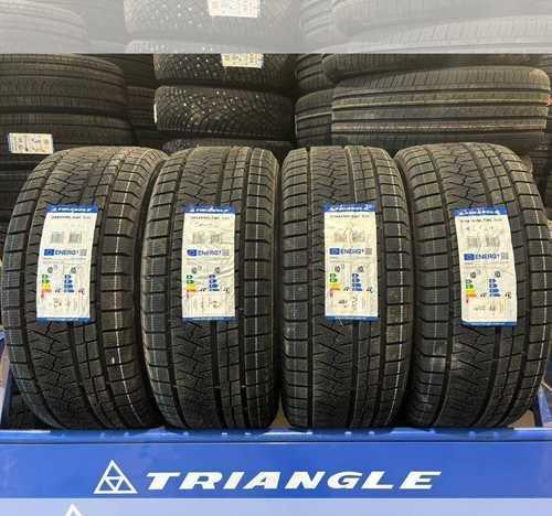 Triangle PL02 235/45 R19 97W