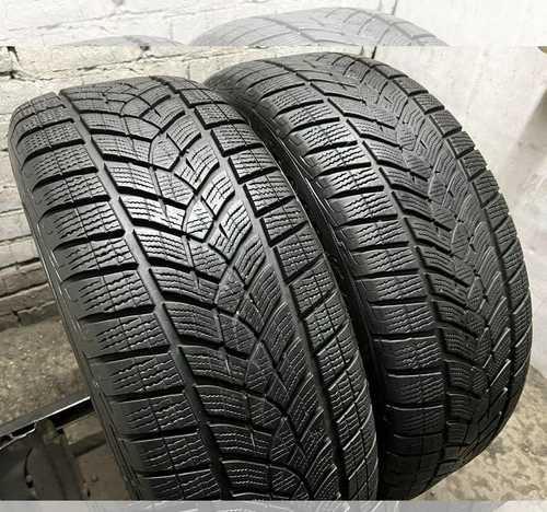 Goodyear UltraGrip Performance+ SUV 235/55 R19