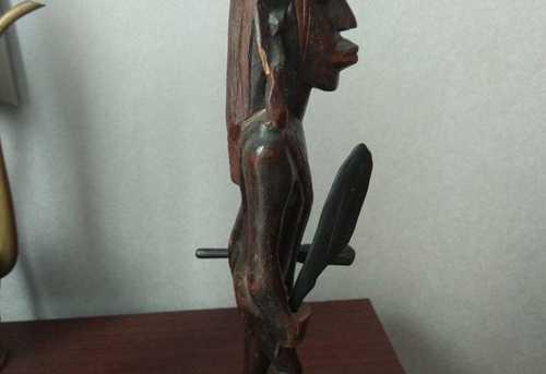 Статуэтка из дерева -африка