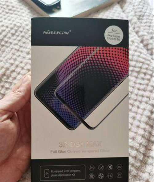 Защитное закалённое стекло Nillkin Samsung S20