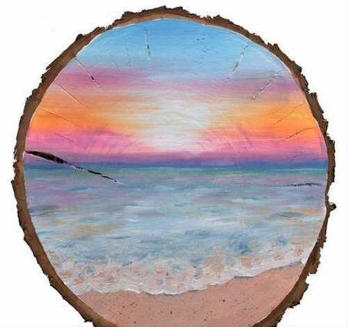Картина маслом «Закат над морем» на срезе туи