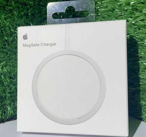 Беспроводная зарядка Apple MagSafe 15W