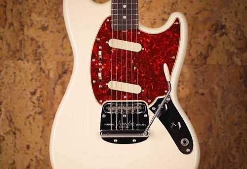 Fender MG65 Mustang Vintage White 2006 Japan