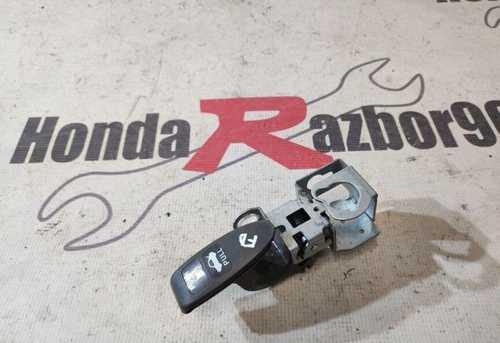 Ручка открытия лючка бензобака Honda Civic 4D FD3