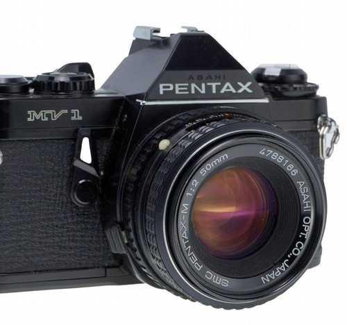 Pentax MV1 с объективом SMC Pentax-M 50mm f2