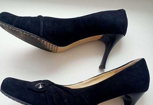 Туфли женские 40 размер замшевые удобные Covani