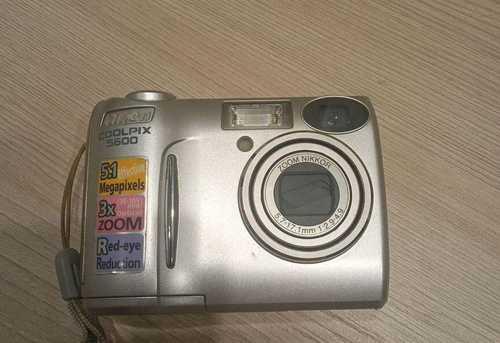 Компактный фотоаппарат canon coolpix 5600