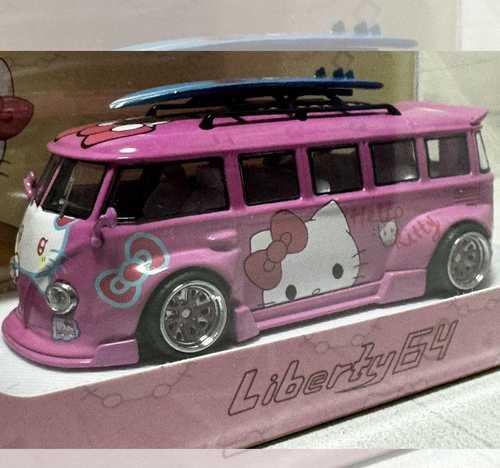 Hello Kitty T1 Bus VW 1:64