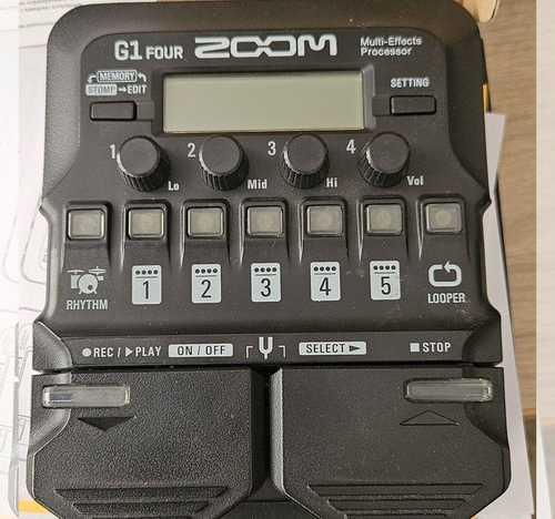 Гитарный процессор zoom G1 four