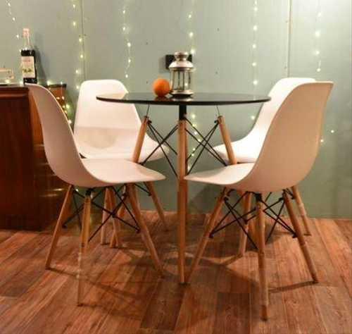 Комплект Eames черный круглый стол D80 + 4 стула