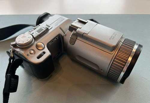 Фотоаппарат Sony Cyber-shot DSC-F707