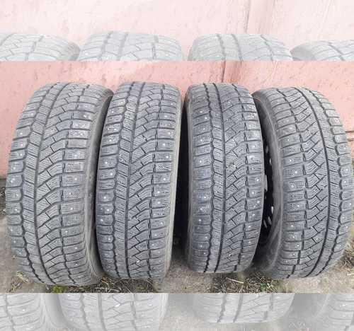 Колеса шипованные r15 5/114.3, 205/65r15