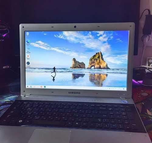 Ноутбук samsung rv515