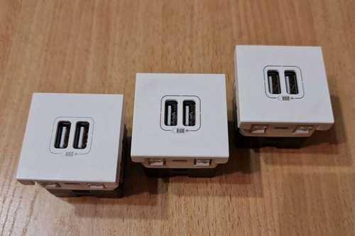 USB розетка Legrand