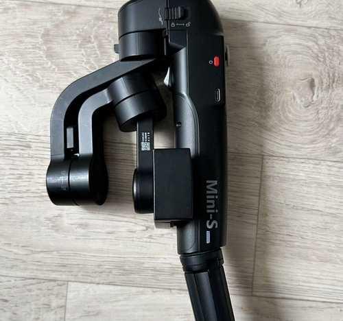 Moza mini-s