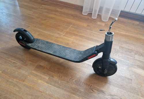 Дека электросамоката Ninebot es