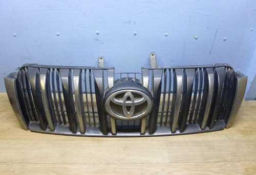 Решетка радиатора Toyota Land Cruiser (150) -Prado