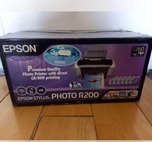 Цветной принтер epson foto r -200