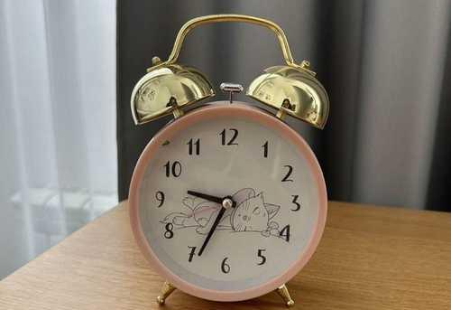 Часы будильник детские с кошкой розовые