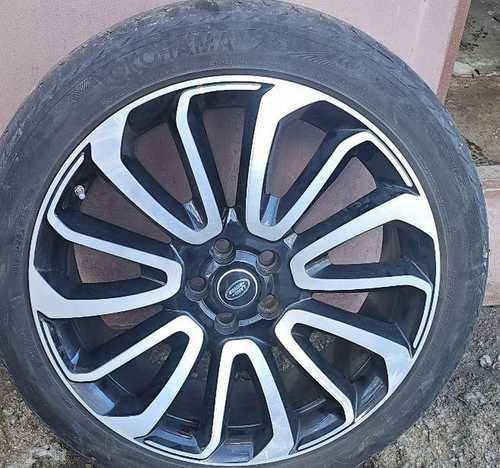 Yokohama Advan Sport V105 275/40 R22