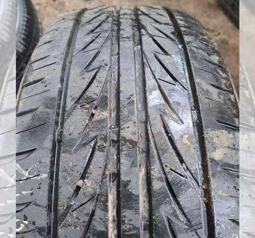 Bridgestone MY-02 Sporty Style 215/50 R17