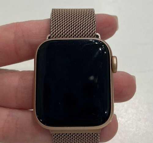 Часы apple watch se 40 mm