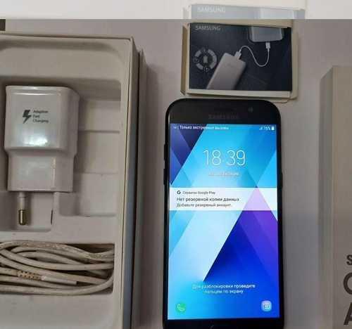 Samsung Galaxy A5 (2017) SM-A520F/DS, 3/32 ГБ