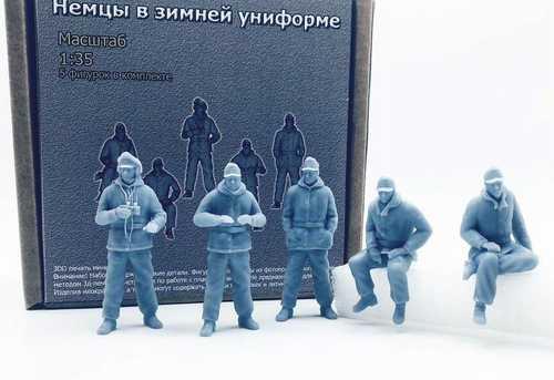 Немцы, танкисты в зимней униформе, 1/35