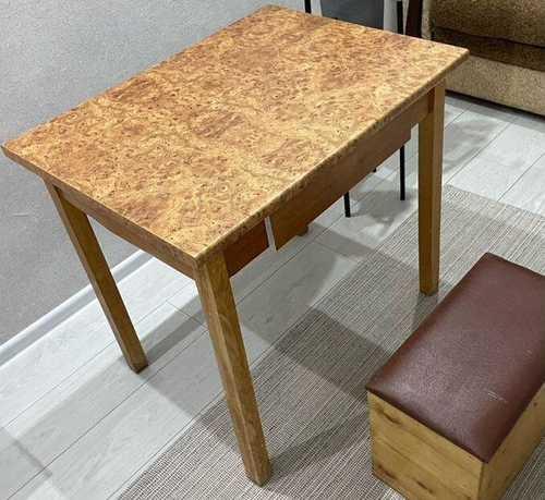 Стол деревянный +пуфик