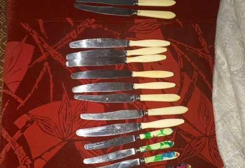 Ножи и вилки с костяными ручками. цена за все