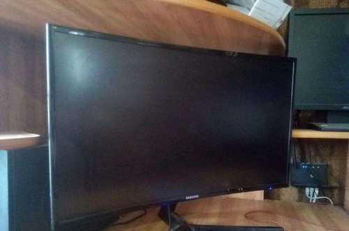 Монитор Samsung Essential Curved Monitor CF396