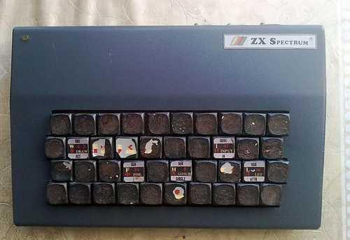 Компьютер приставка ZX Spectrum из 90-ых