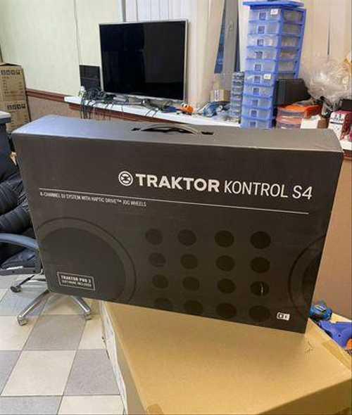 Native Instruments Traktor Kontrol S4 Mk3 новый