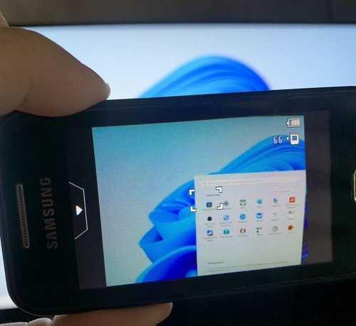 Телефон Samsung Wave 525 GT-S5250