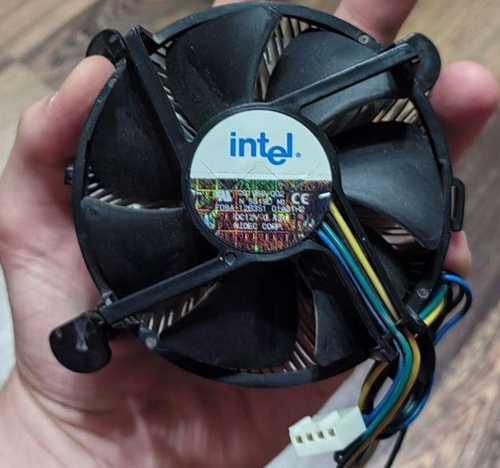 Боксовый кулер intel