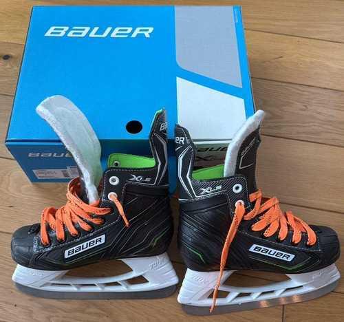 Коньки хоккейные Bauer XLS размер 32,5