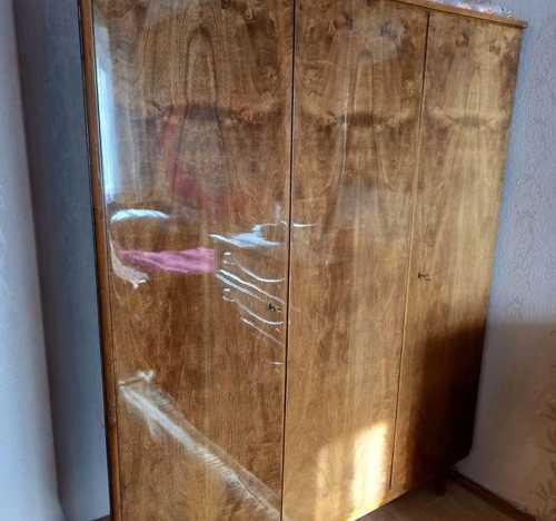 Продам шкаф