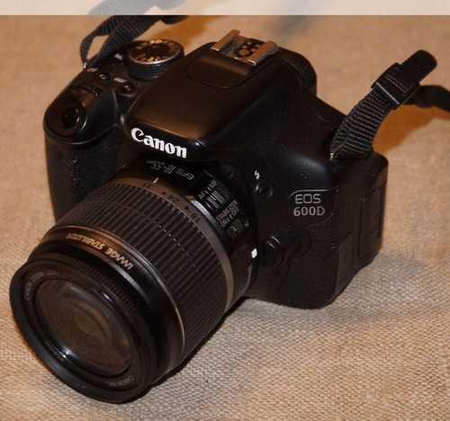 Canon EOS 600d 18-55 8000 кадров  сумка