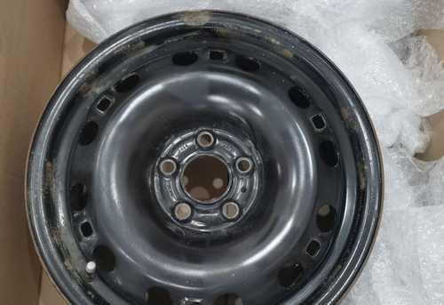 Диски r15 штамповка на Volkswagen polo
