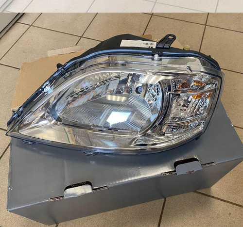 Фара передняя левая renault 8200744753