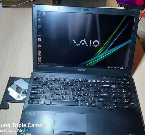 Sony vaio vpcse 15.5, i7/SSD128/8gb/svga 1G/FHD IP
